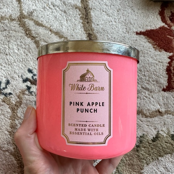 White Barn | Accents | White Barn Pink Apple Punch New Scented Candle ...